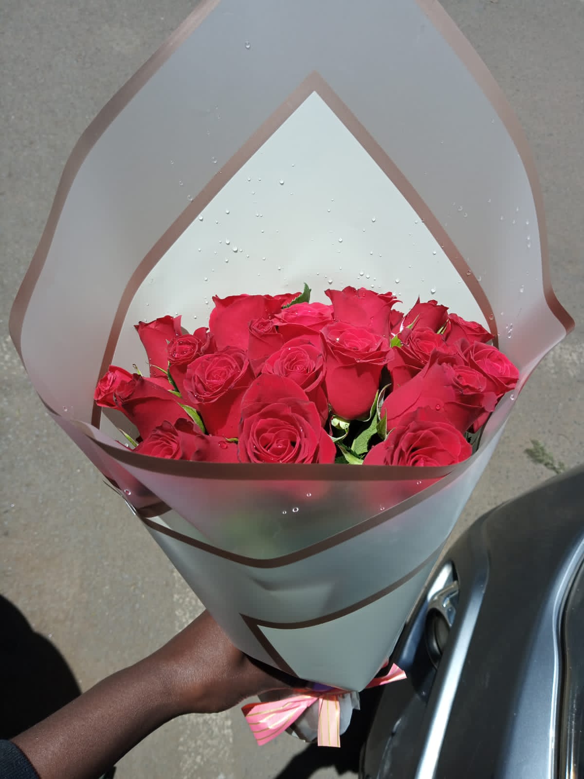20 STEMS ROSES - Valentine Flowers Nairobi