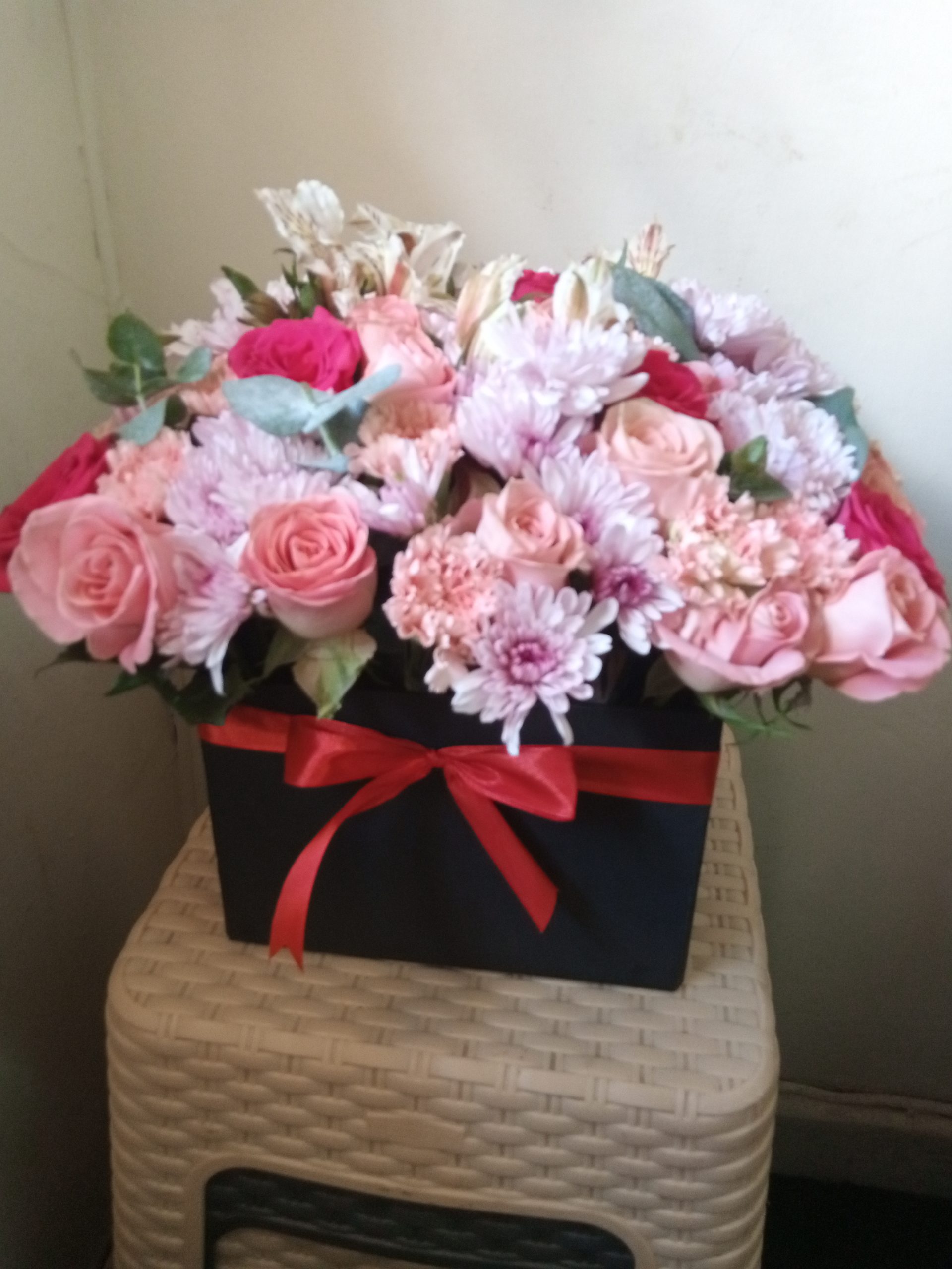 TROPICAL BOX - Valentine Flowers Nairobi