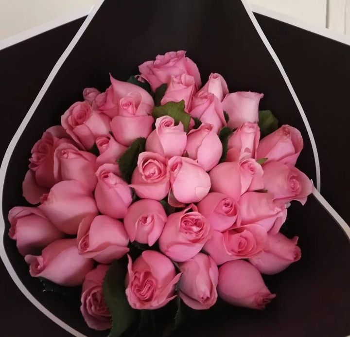 Sweet pink Roses - Valentine Flowers Nairobi